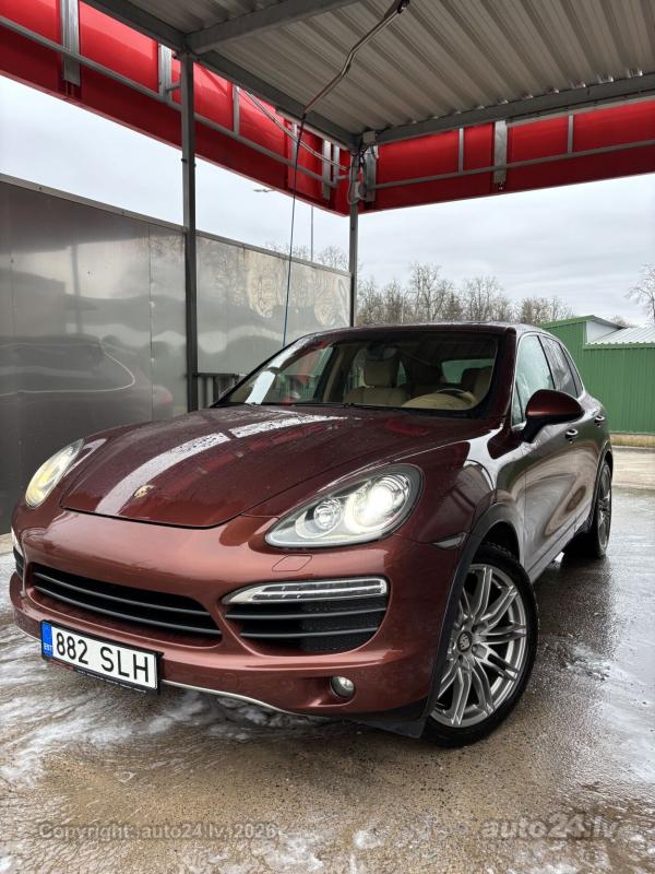 Red Porsche Cayenne 2010 in Tartu, with an engine capacity of 4.80 L and mileage of 240 thousand km for 15900 €, photo 1 on AUTOMOTO.COM.LV