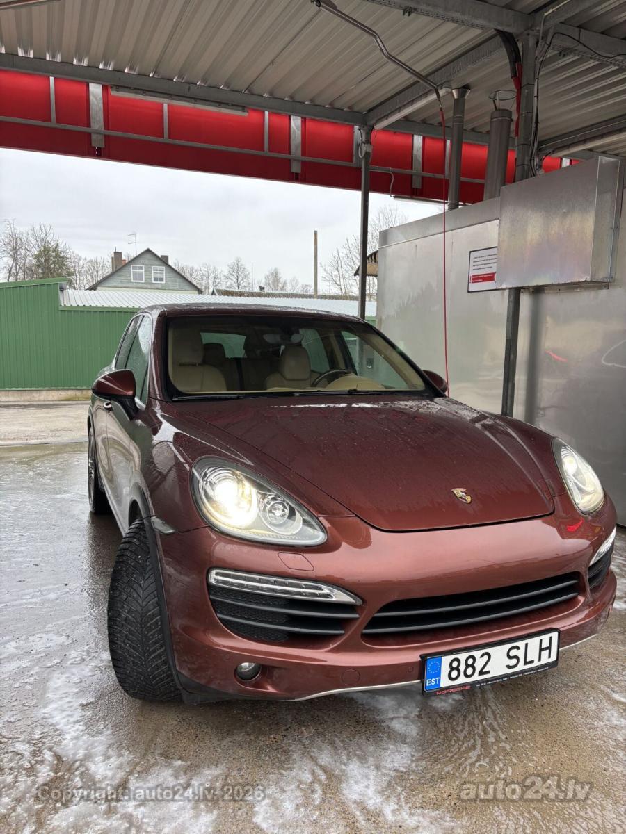 Red Porsche Cayenne 2010 in Tartu, with an engine capacity of 4.80 L and mileage of 240 thousand km for 15900 €, photo 2 on AUTOMOTO.COM.LV