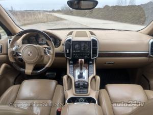 Sarkans Porsche Cayenne 2010 Tartu, ar dzinēja tilpumu 4.80 L un nobraukumu 240 tūkst. km par 15900 €, foto 12 vietnē AUTOMOTO.COM.LV