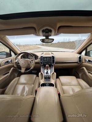 Sarkans Porsche Cayenne 2010 Tartu, ar dzinēja tilpumu 4.80 L un nobraukumu 240 tūkst. km par 15900 €, foto 13 vietnē AUTOMOTO.COM.LV