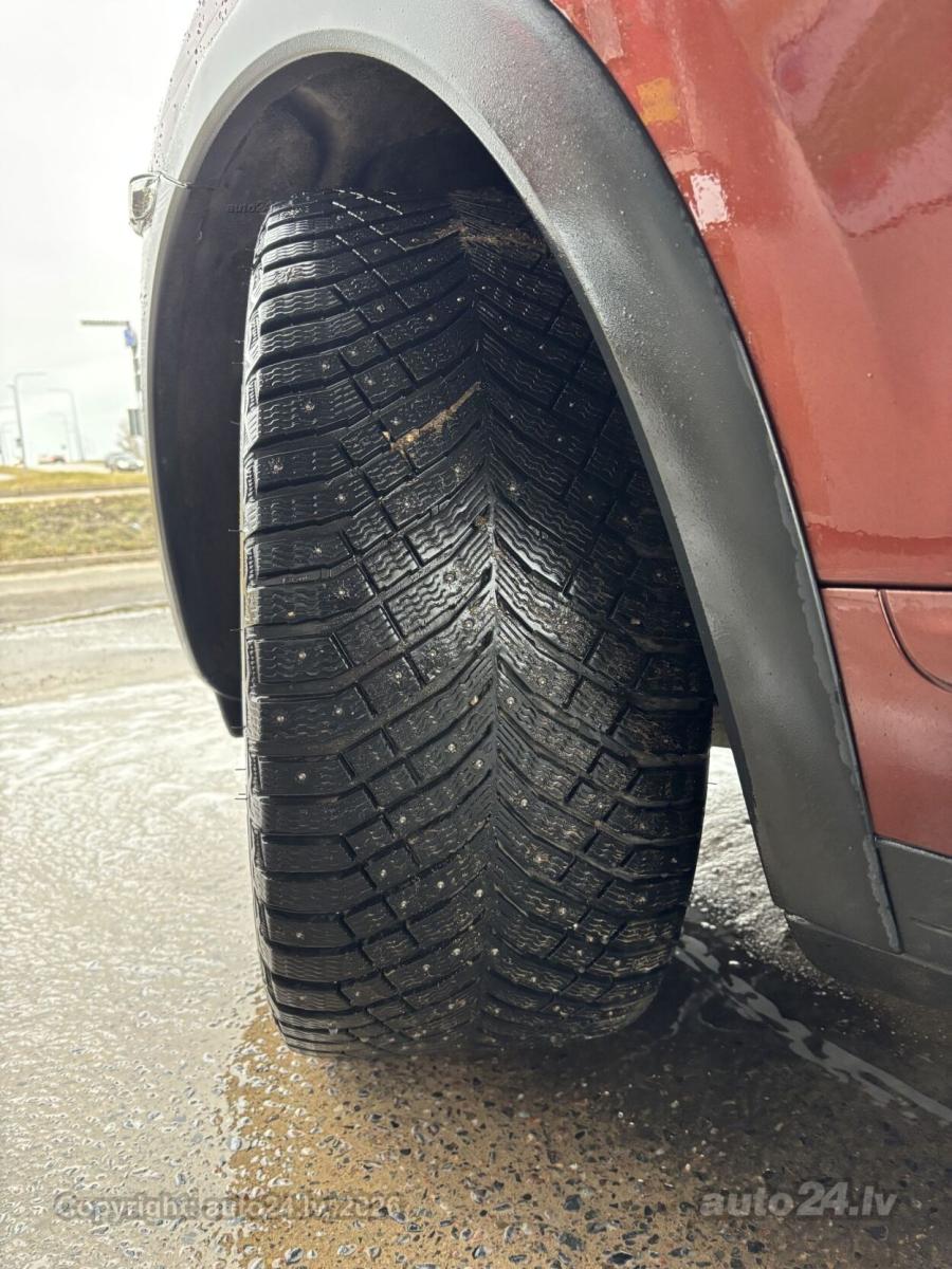 Sarkans Porsche Cayenne 2010 Tartu, ar dzinēja tilpumu 4.80 L un nobraukumu 240 tūkst. km par 15900 €, foto 17 vietnē AUTOMOTO.COM.LV