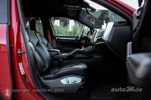 Sarkans Porsche Cayenne 2013 Tallina, ar dzinēja tilpumu 3.00 L un nobraukumu 290 tūkst. km par 19999 €, foto 12 vietnē AUTOMOTO.COM.LV