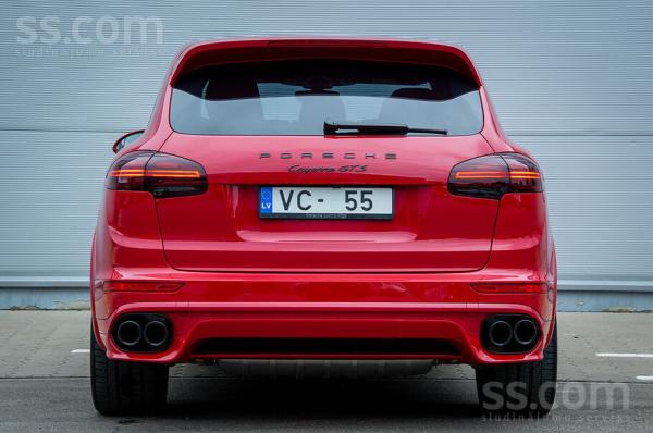 Red Porsche Cayenne 2016 in Riga, with an engine capacity of 3.60 L and mileage of 126 thousand km for 39900 €, photo 2 on AUTOMOTO.COM.LV