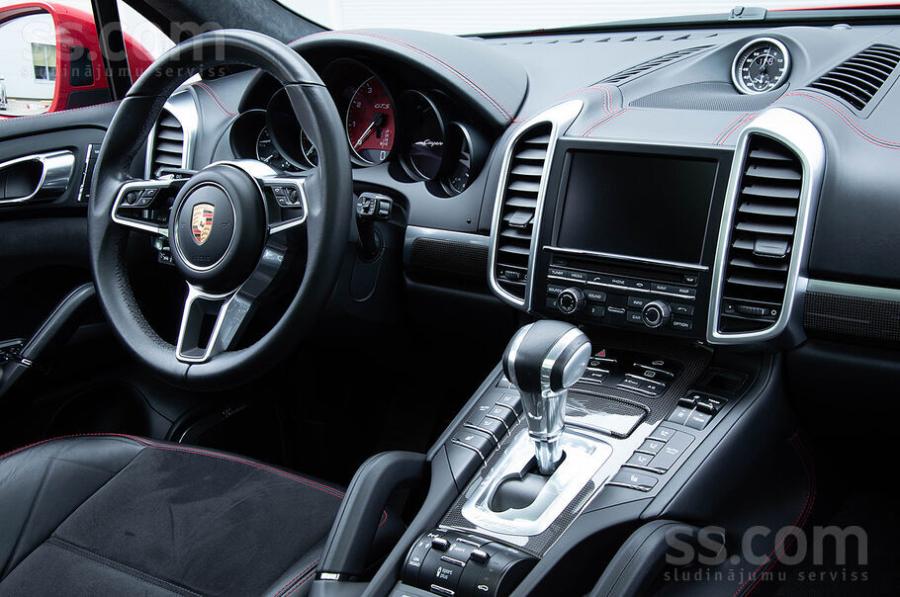 Sarkans Porsche Cayenne 2016 Rīga, ar dzinēja tilpumu 3.60 L un nobraukumu 126 tūkst. km par 39900 €, foto 8 vietnē AUTOMOTO.COM.LV