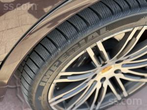 Sarkans Porsche Cayenne 2016 Jelgava, ar dzinēja tilpumu 3.00 L un nobraukumu 224 tūkst. km par 24900 €, foto 12 vietnē AUTOMOTO.COM.LV