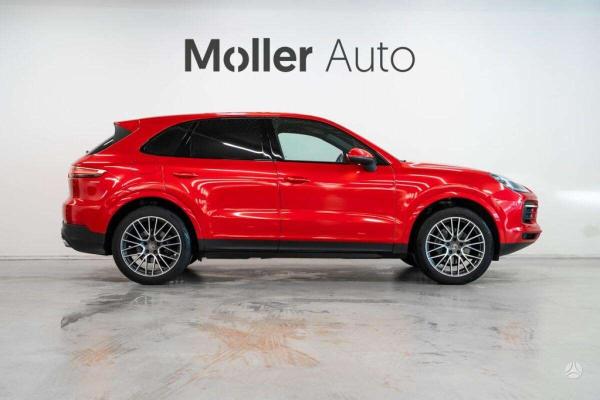 Sarkans Porsche Cayenne 2018 Viļņa, ar dzinēja tilpumu 3.00 L un nobraukumu 108 tūkst. km par 35900 €, foto 4 vietnē AUTOMOTO.COM.LV