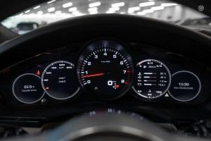 Sarkans Porsche Cayenne 2018 Viļņa, ar dzinēja tilpumu 3.00 L un nobraukumu 108 tūkst. km par 35900 €, foto 11 vietnē AUTOMOTO.COM.LV