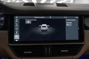 Sarkans Porsche Cayenne 2018 Viļņa, ar dzinēja tilpumu 3.00 L un nobraukumu 108 tūkst. km par 35900 €, foto 16 vietnē AUTOMOTO.COM.LV