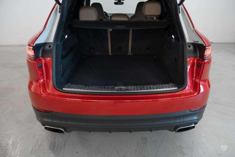 Sarkans Porsche Cayenne 2018 Viļņa, ar dzinēja tilpumu 3.00 L un nobraukumu 108 tūkst. km par 35900 €, foto 23 vietnē AUTOMOTO.COM.LV