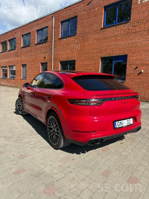 Sarkans Porsche Cayenne 2021 Cēsis, ar dzinēja tilpumu 3.00 L un nobraukumu 59 tūkst. km par 62000 €, foto 3 vietnē AUTOMOTO.COM.LV