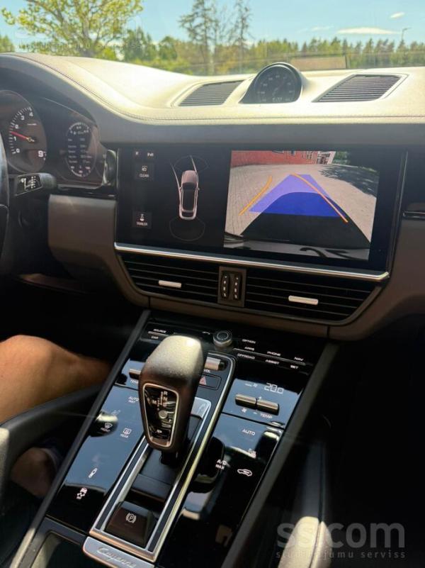 Sarkans Porsche Cayenne 2021 Cēsis, ar dzinēja tilpumu 3.00 L un nobraukumu 59 tūkst. km par 62000 €, foto 7 vietnē AUTOMOTO.COM.LV
