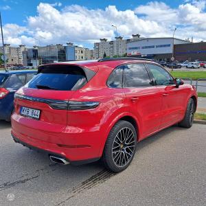 Sarkans Porsche Cayenne 2021 Kauņa, ar dzinēja tilpumu 3.00 L un nobraukumu 49 tūkst. km par 63500 €, foto 3 vietnē AUTOMOTO.COM.LV