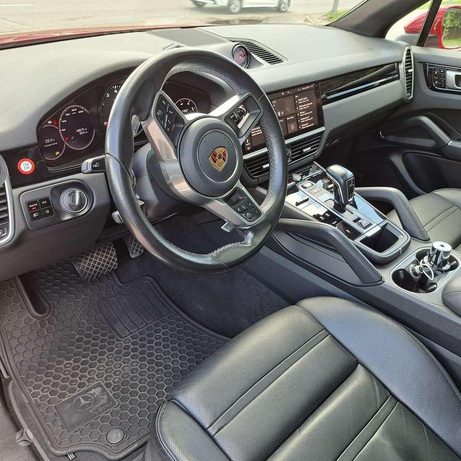 Sarkans Porsche Cayenne 2021 Kauņa, ar dzinēja tilpumu 3.00 L un nobraukumu 49 tūkst. km par 63500 €, foto 6 vietnē AUTOMOTO.COM.LV