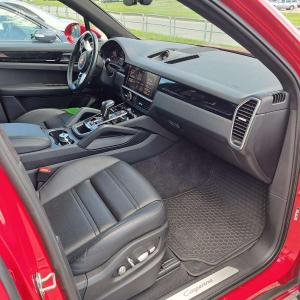 Sarkans Porsche Cayenne 2021 Kauņa, ar dzinēja tilpumu 3.00 L un nobraukumu 49 tūkst. km par 63500 €, foto 11 vietnē AUTOMOTO.COM.LV