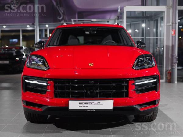 Sarkans Porsche Cayenne 2025 Rīga, ar dzinēja tilpumu 3.00 L un nobraukumu 36 tūkst. km par 90700 €, foto 8 vietnē AUTOMOTO.COM.LV
