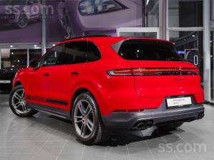 Red Porsche Cayenne 2025 in Riga, with an engine capacity of 3.00 L and mileage of 36 thousand km for 90700 €, photo 10 on AUTOMOTO.COM.LV