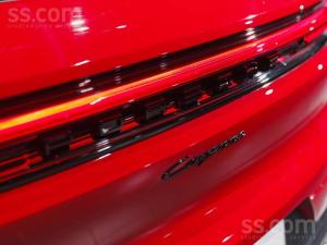 Red Porsche Cayenne 2025 in Riga, with an engine capacity of 3.00 L and mileage of 36 thousand km for 90700 €, photo 12 on AUTOMOTO.COM.LV