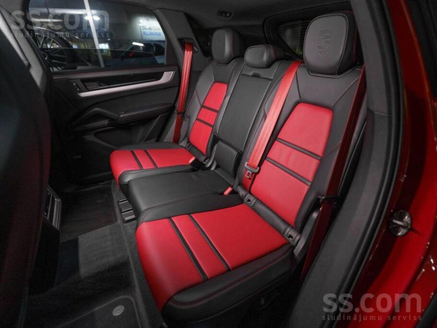 Red Porsche Cayenne 2025 in Riga, with an engine capacity of 3.00 L and mileage of 36 thousand km for 90700 €, photo 22 on AUTOMOTO.COM.LV