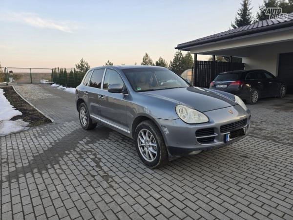 Porsche Cayenne 2005 in Vilnius, with an engine capacity of 4.50 L and mileage of 290 thousand km for 4500 €, photo 2 on AUTOMOTO.COM.LV