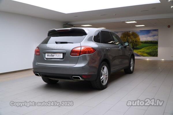 Porsche Cayenne 2014 Tallina, ar dzinēja tilpumu 3.00 L un nobraukumu 183 tūkst. km par 20500 €, foto 4 vietnē AUTOMOTO.COM.LV