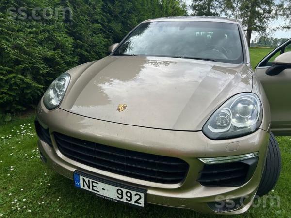 Porsche Cayenne 2015 Rīga, ar dzinēja tilpumu 2.90 L un nobraukumu 228 tūkst. km par 22000 €, foto 6 vietnē AUTOMOTO.COM.LV