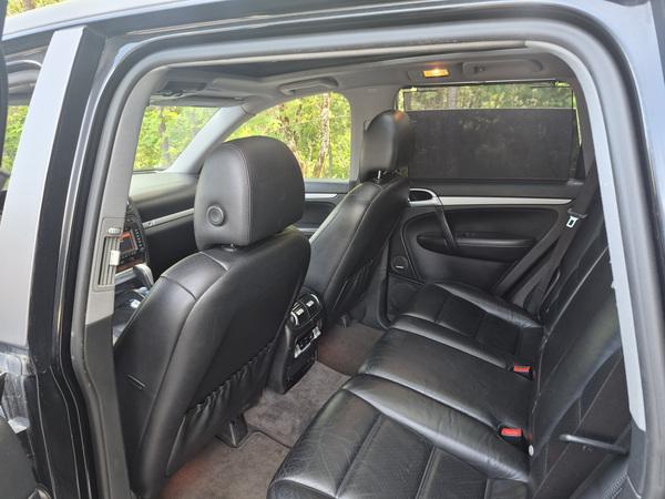 Porsche Cayenne 2006 Tallina, ar dzinēja tilpumu 4.50 L un nobraukumu 333 tūkst. km par 3200 €, foto 6 vietnē AUTOMOTO.COM.LV
