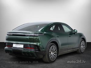 Porsche Cayenne 2026 in Tallinn, with an engine capacity of 0.00 L and mileage of 4 thousand km for 153000 €, photo 7 on AUTOMOTO.COM.LV