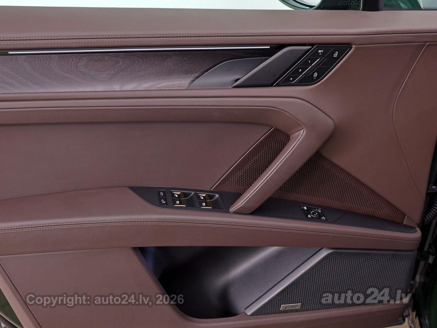 Porsche Cayenne 2026 in Tallinn, with an engine capacity of 0.00 L and mileage of 4 thousand km for 153000 €, photo 21 on AUTOMOTO.COM.LV