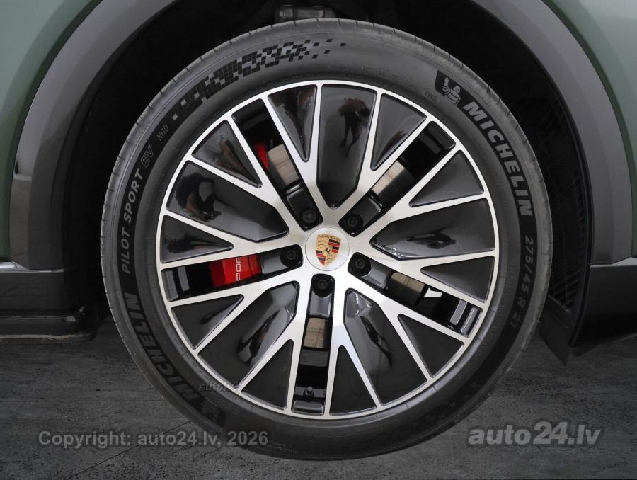 Porsche Cayenne 2026 in Tallinn, with an engine capacity of 0.00 L and mileage of 4 thousand km for 153000 €, photo 22 on AUTOMOTO.COM.LV
