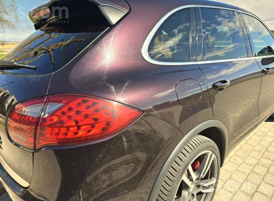 Violets Porsche Cayenne 2010 Rīga, ar dzinēja tilpumu 4.80 L un nobraukumu 309 tūkst. km par 16500 €, foto 10 vietnē AUTOMOTO.COM.LV