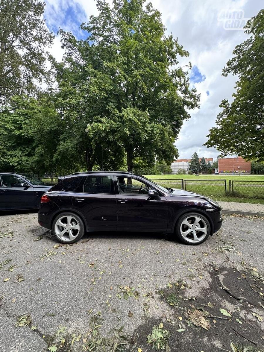 Violet Porsche Cayenne 2012 in Klaipeda, with an engine capacity of 4.80 L and mileage of 203 thousand km for 15200 €, photo 6 on AUTOMOTO.COM.LV