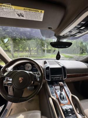 Violet Porsche Cayenne 2012 in Klaipeda, with an engine capacity of 4.80 L and mileage of 203 thousand km for 15200 €, photo 7 on AUTOMOTO.COM.LV