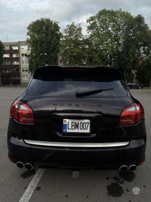 Violets Porsche Cayenne 2012 Šilutė, ar dzinēja tilpumu 4.81 L un nobraukumu 202 tūkst. km par 14777 €, foto 5 vietnē AUTOMOTO.COM.LV