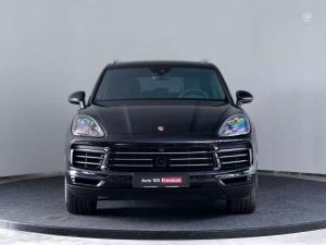 Violets Porsche Cayenne 2018 Tallina, ar dzinēja tilpumu 2.89 L un nobraukumu 99 tūkst. km par 54900 €, foto 3 vietnē AUTOMOTO.COM.LV