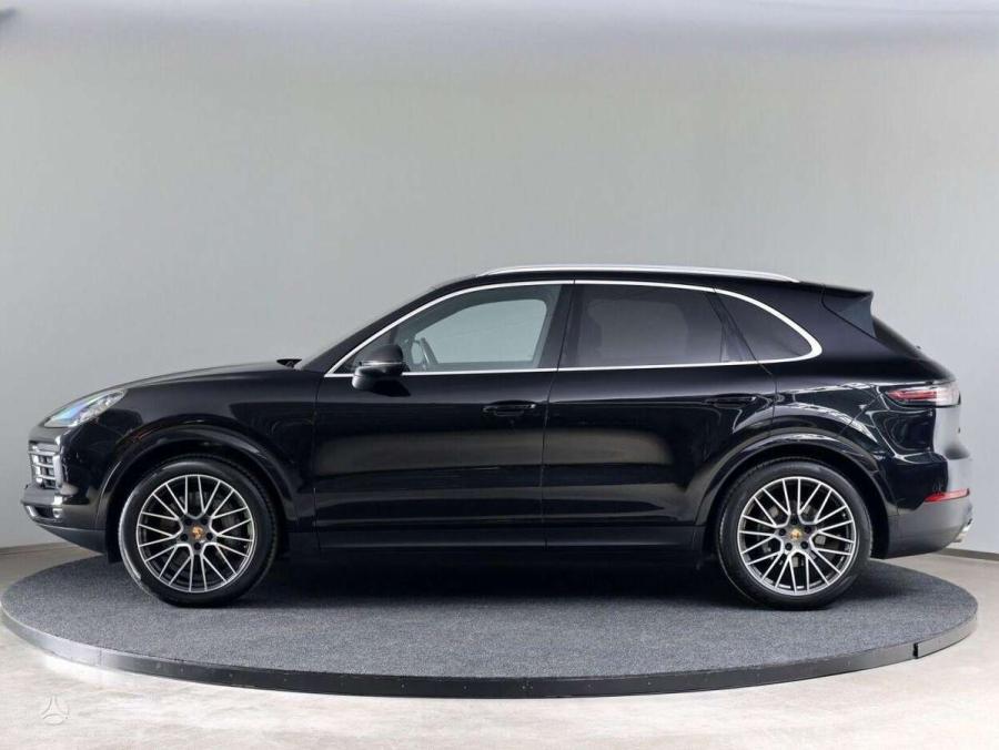 Violets Porsche Cayenne 2018 Tallina, ar dzinēja tilpumu 2.89 L un nobraukumu 99 tūkst. km par 54900 €, foto 8 vietnē AUTOMOTO.COM.LV