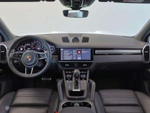 Violets Porsche Cayenne 2018 Tallina, ar dzinēja tilpumu 2.89 L un nobraukumu 99 tūkst. km par 54900 €, foto 10 vietnē AUTOMOTO.COM.LV