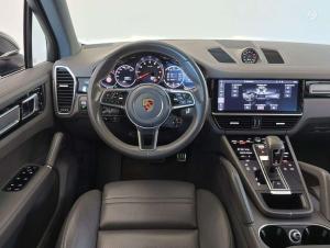 Violets Porsche Cayenne 2018 Tallina, ar dzinēja tilpumu 2.89 L un nobraukumu 99 tūkst. km par 54900 €, foto 11 vietnē AUTOMOTO.COM.LV