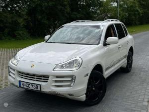 White Porsche Cayenne 2007 in Trakai, with an engine capacity of 3.60 L and mileage of 297 thousand km for 6999 €, photo 4 on AUTOMOTO.COM.LV