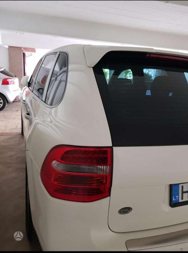 Balts Porsche Cayenne 2008 Viļņa, ar dzinēja tilpumu 3.60 L un nobraukumu 214 tūkst. km par 8000 €, foto 5 vietnē AUTOMOTO.COM.LV
