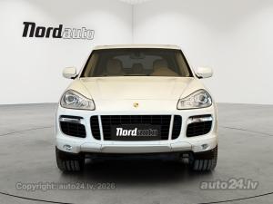 Balts Porsche Cayenne 2008 Tallina, ar dzinēja tilpumu 4.80 L un nobraukumu 47 tūkst. km par 19900 €, foto 4 vietnē AUTOMOTO.COM.LV