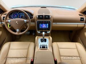 Balts Porsche Cayenne 2008 Tallina, ar dzinēja tilpumu 4.80 L un nobraukumu 47 tūkst. km par 19900 €, foto 8 vietnē AUTOMOTO.COM.LV