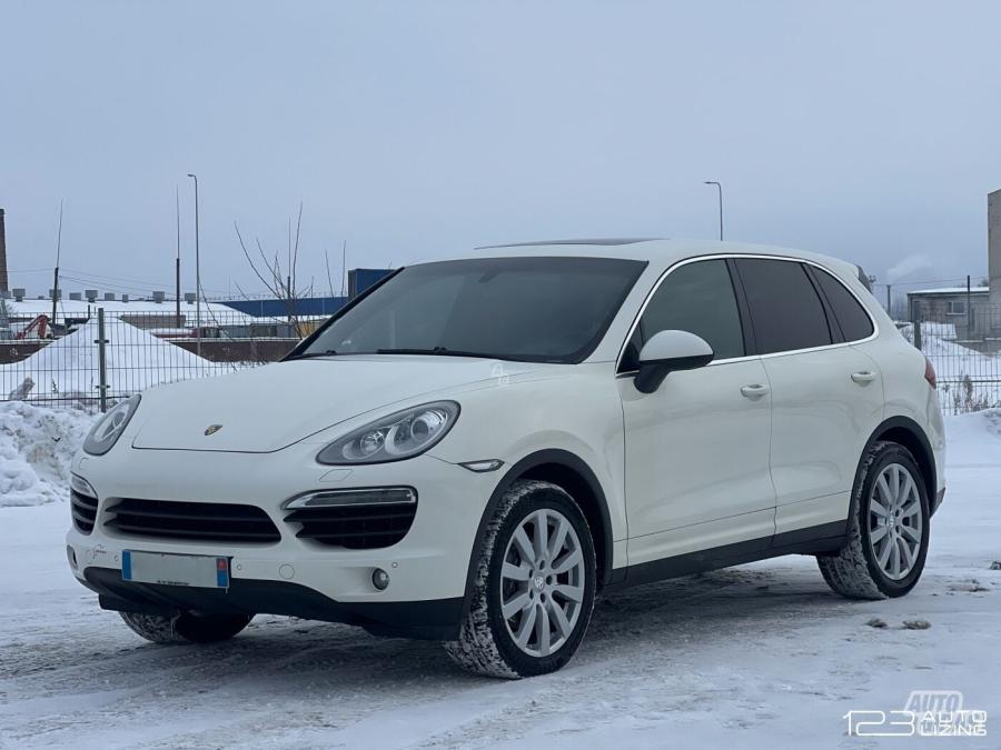 Balts Porsche Cayenne 2010 Tauragė, ar dzinēja tilpumu 3.00 L un nobraukumu 243 tūkst. km par 12900 €, foto 1 vietnē AUTOMOTO.COM.LV