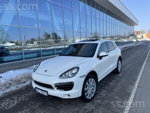 Balts Porsche Cayenne 2010 Rēzekne, ar dzinēja tilpumu 3.00 L un nobraukumu 244 tūkst. km par 14700 €, foto  vietnē AUTOMOTO.COM.LV