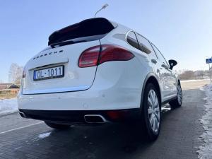 Balts Porsche Cayenne 2010 Rēzekne, ar dzinēja tilpumu 3.00 L un nobraukumu 244 tūkst. km par 14700 €, foto 6 vietnē AUTOMOTO.COM.LV