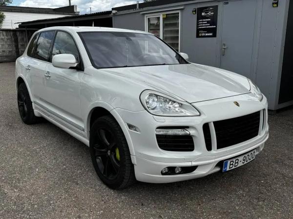 Balts Porsche Cayenne 2010 Daugavpils, ar dzinēja tilpumu 3.00 L un nobraukumu 360 tūkst. km par 12000 €, foto 1 vietnē AUTOMOTO.COM.LV