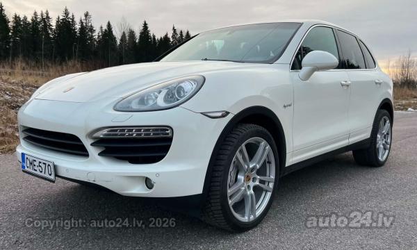 Balts Porsche Cayenne 2010 Tallina, ar dzinēja tilpumu 3.00 L un nobraukumu 217 tūkst. km par 14900 €, foto 4 vietnē AUTOMOTO.COM.LV