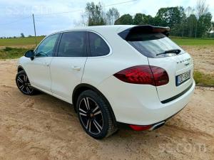 Balts Porsche Cayenne 2011 Preiļi, ar dzinēja tilpumu 3.00 L un nobraukumu 295 tūkst. km par 14400 €, foto 4 vietnē AUTOMOTO.COM.LV