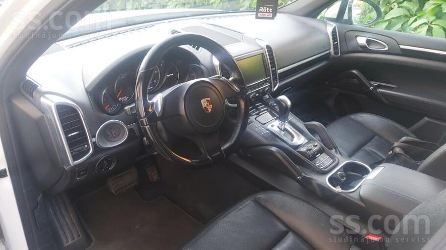 Balts Porsche Cayenne 2011 Preiļi, ar dzinēja tilpumu 3.00 L un nobraukumu 295 tūkst. km par 14400 €, foto 6 vietnē AUTOMOTO.COM.LV