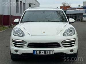 Balts Porsche Cayenne 2011 Rīga, ar dzinēja tilpumu 3.00 L un nobraukumu 230 tūkst. km par 13990 €, foto 10 vietnē AUTOMOTO.COM.LV