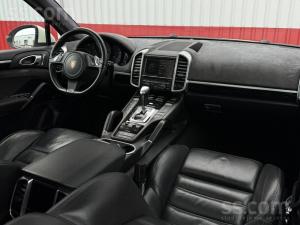 Balts Porsche Cayenne 2011 Rīga, ar dzinēja tilpumu 3.00 L un nobraukumu 230 tūkst. km par 13990 €, foto 13 vietnē AUTOMOTO.COM.LV